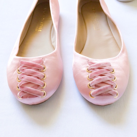 Very Volatile | Shoes | Very Volatile Devs Corset Ballet Flats Size 7 ...